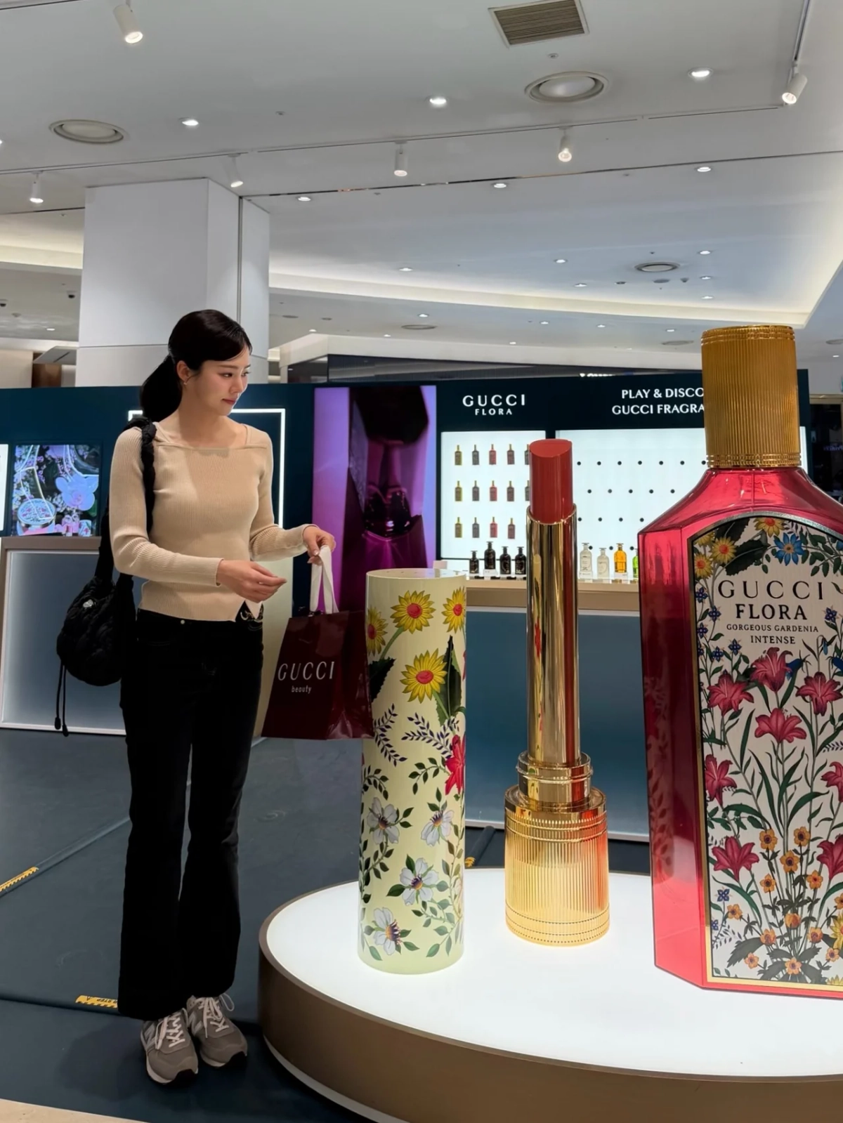 Noh Yoon-joo, the Ivory Knit Goddess Illuminating the Gucci Beauty Zone ...